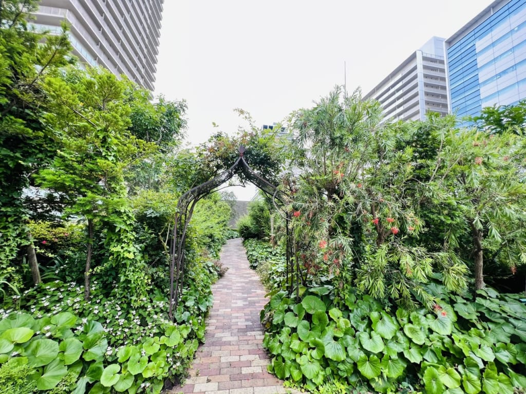 【大阪市浪速区】緑あふれる「都会のオアシス」♪なんばOCATの「屋上ガーデン」。 | 号外NET 大阪市